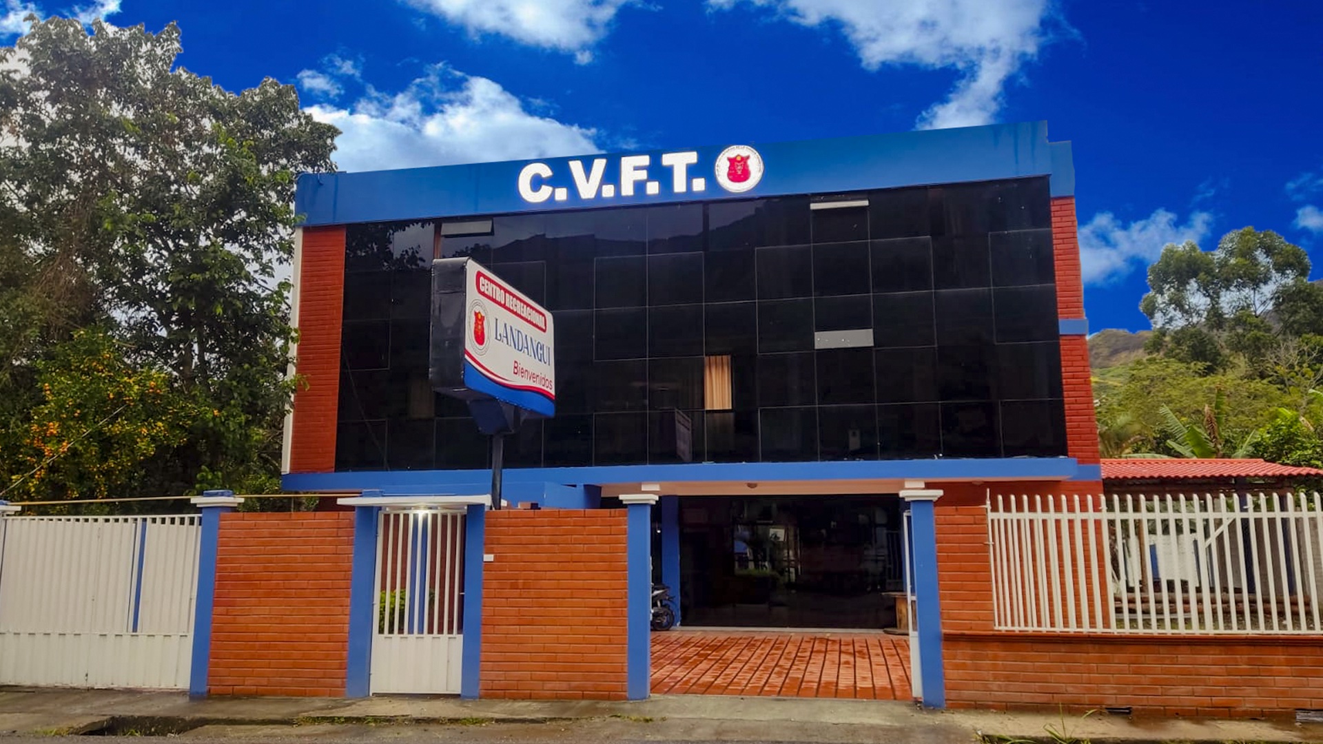 Hostería Landangui – Club de Voluntarios de la Fuerza Terrestre